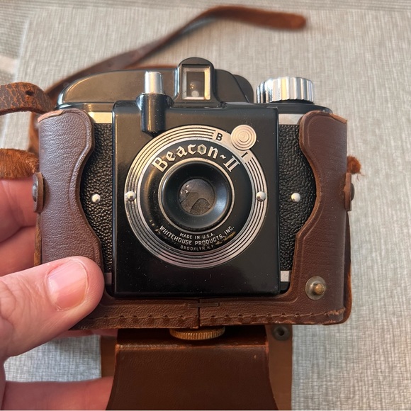 Beacon | Cameras, Photo & Video | Vintage 95s Beacon Ii Camera | Poshmark